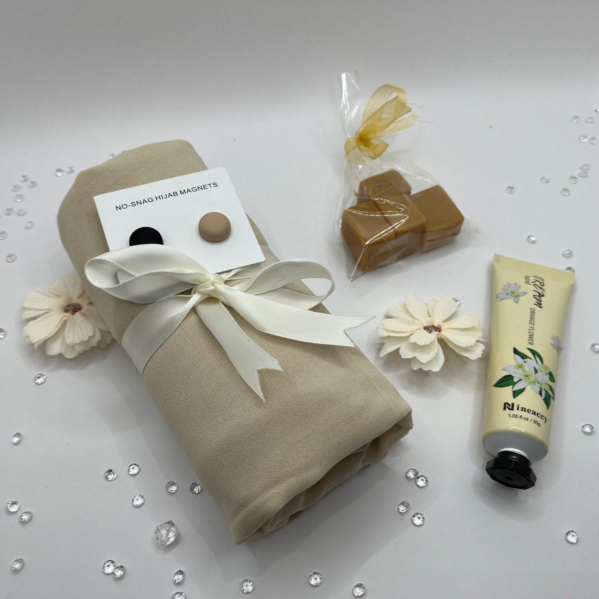 Luxury Hijab Gift Hamper | Aisha and Amma